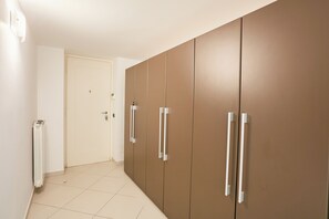 Apartamento, 1 cama de casal e sofá-cama (2 Bedrooms) | 2 quartos, ferro/tábua de engomar, roupa de cama fornecida 