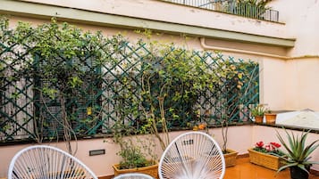 Apartamento (2 Bedrooms) | Terraço/pátio interior