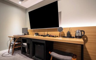 Premium - Switch | Cortinas blackout, Wi-Fi de cortesia, acesso para cadeiras de rodas