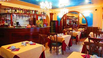 Pequeno-almoço tipo buffet diário incluído