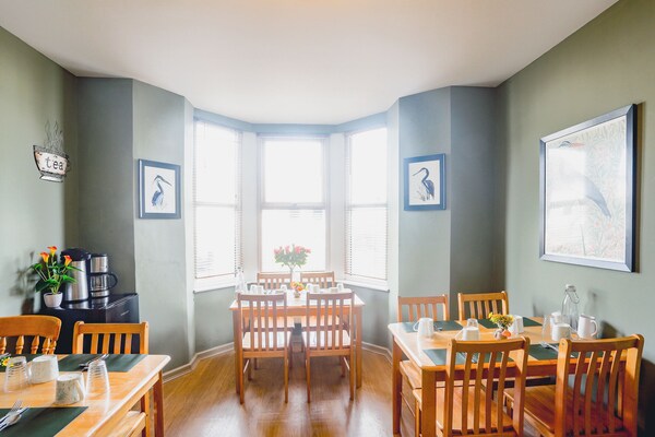 Smarties Guest House - Newquay