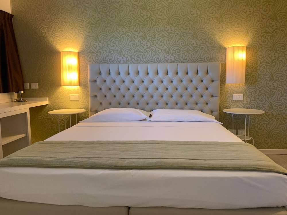 Nuova Opera Rooms - Gardasee