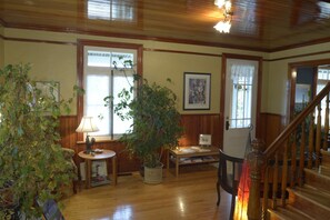 Entrada (vista interior)