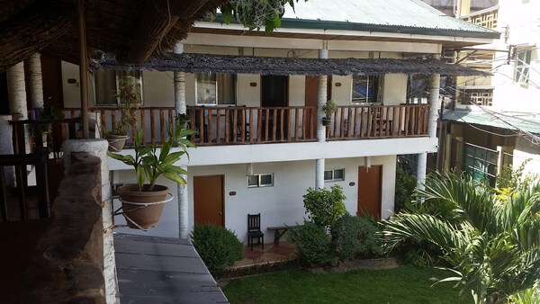 Fat Jimmy's Resort Boracay - Malay