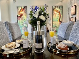 Pequeno-almoço continental diário incluído 