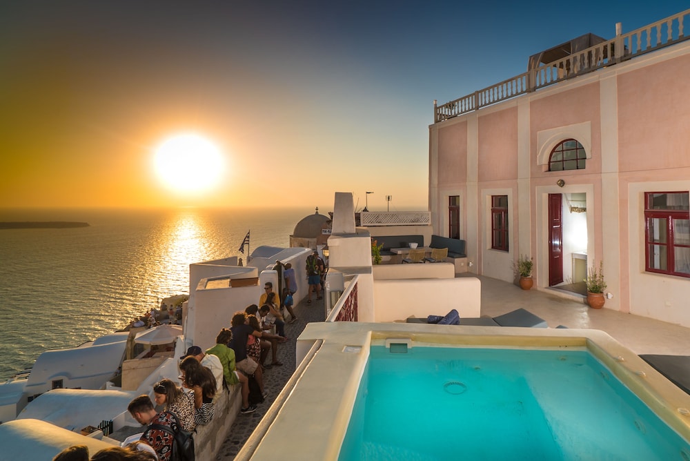 Poseidon Mansion - Oia