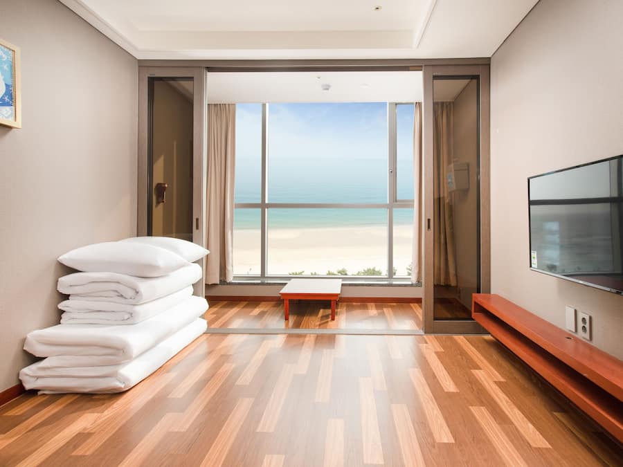 Quarto Standard (Ondol) | Cofre no quarto, secretária, Wi-fi grátis