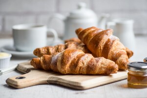 Café da manhã completo todos os dias mediante uma taxa