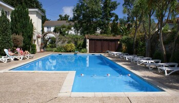 Piscina externa sazonal