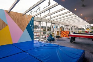 Área de recreio para crianças (coberta)