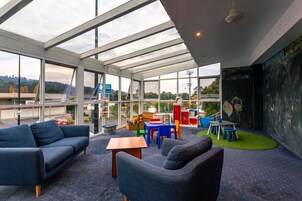 Área de recreio para crianças (coberta)