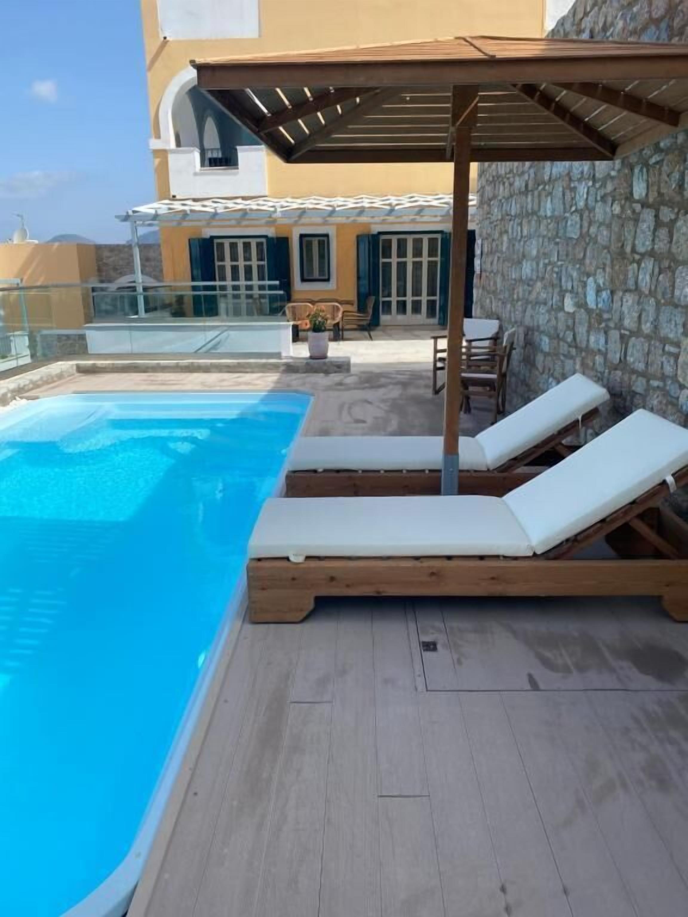 Apartamento superior, piscina particular | Piscina particular