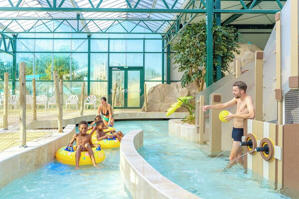 Camping Le Parc De Paris - Seine-et-Marne