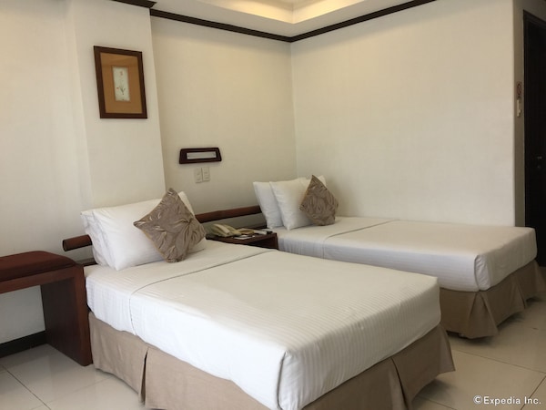 Soledad Suites - Tagbilaran