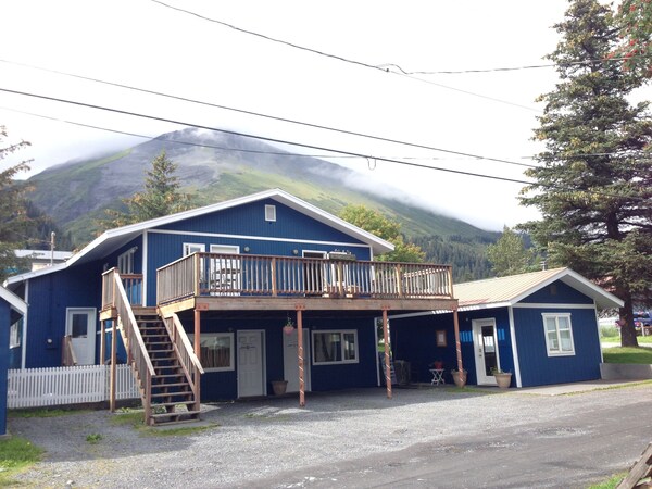 Sea Treasures Inn - Seward, AK