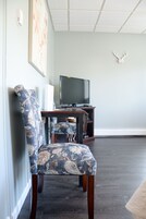 Quarto, 1 quarto | Sala de estar | TV de ecrã plano 