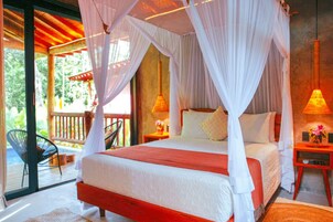 Cabana conforto | Frigobar, cortinas blackout, roupa de cama