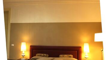 Roupa de alta qualidade, camas de colchão viscoelástico, minibar