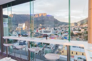 Café da manhã feito na hora todos os dias (ZAR 290 por pessoa) 