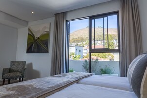 Quarto Deluxe | Cofre no quarto, secretária, ferro/tábua de engomar, Wi-fi grátis