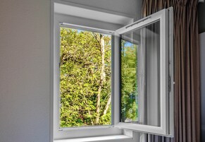 Roupa de alta qualidade, camas de colchão viscoelástico, secretária 