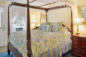 Suíte luxo, 1 cama King e sofá-cama | 1 quarto, roupas de cama premium, individualmente decorados