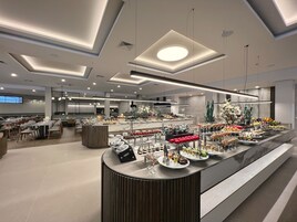 5 restaurantes, é servido jantar