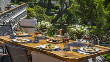 Café da manhã, almoço e jantar