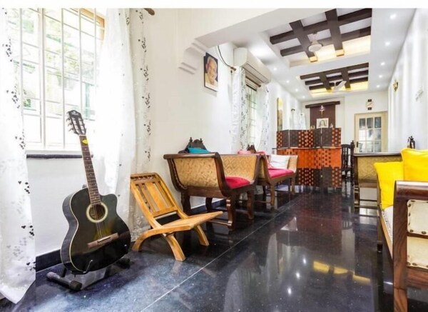 Reds Residency - Homestay - Kochi