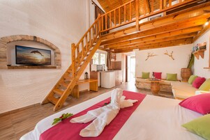 Apartamento | 2 quartos, cofres nos quartos, quartos à prova de som, Wi-Fi de cortesia