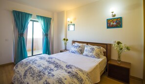 Apartamento, 2 quartos | Cofres nos quartos, quartos à prova de som