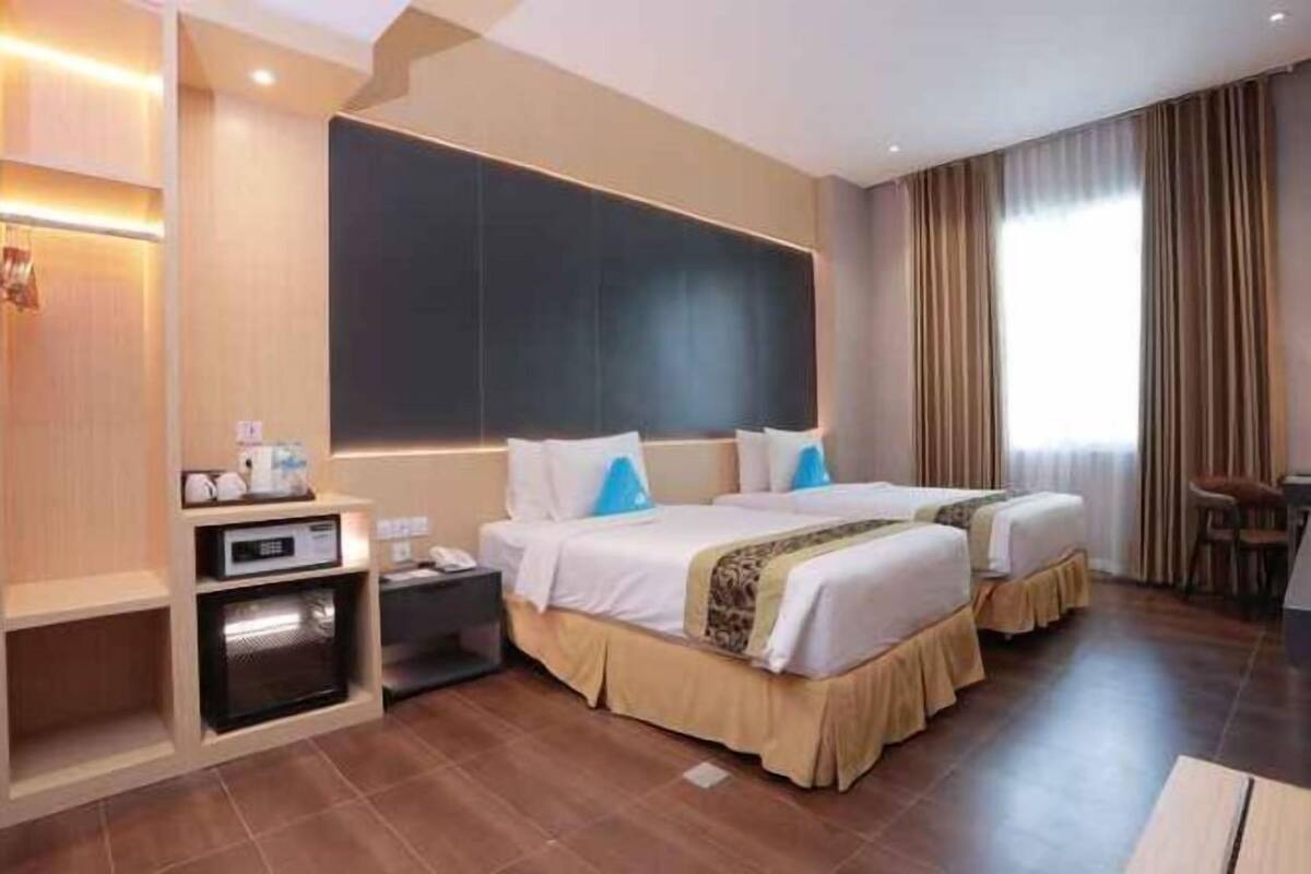 Roupa de alta qualidade, minibar, Wi-fi grátis