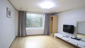Quarto Twin Standard, vista para a montanha | Wi-fi grátis