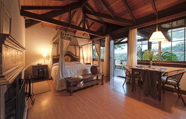 Chalé Premium, 1 cama king-size | Lençóis de algodão egípcio, minibar, cofre no quarto