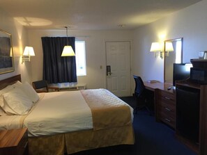 Ferros/tábuas de passar roupa, Wi-Fi de cortesia, roupa de cama