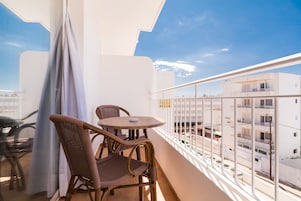 Apartamento, 2 quartos, varanda | Terraço/pátio interior