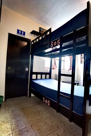 Dormitório Partilhado Básico, apenas para mulheres, casa de banho anexa, na torre | Lençóis de algodão egípcio, roupa hipoalergénica 