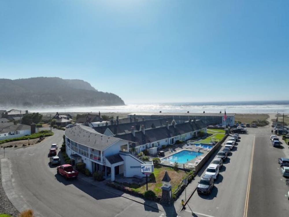 The Tides By The Sea - Cannon Beach, OR
