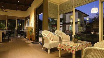 Pequeno-almoço inspirado na cozinha local diário (150 TWD por pessoa)