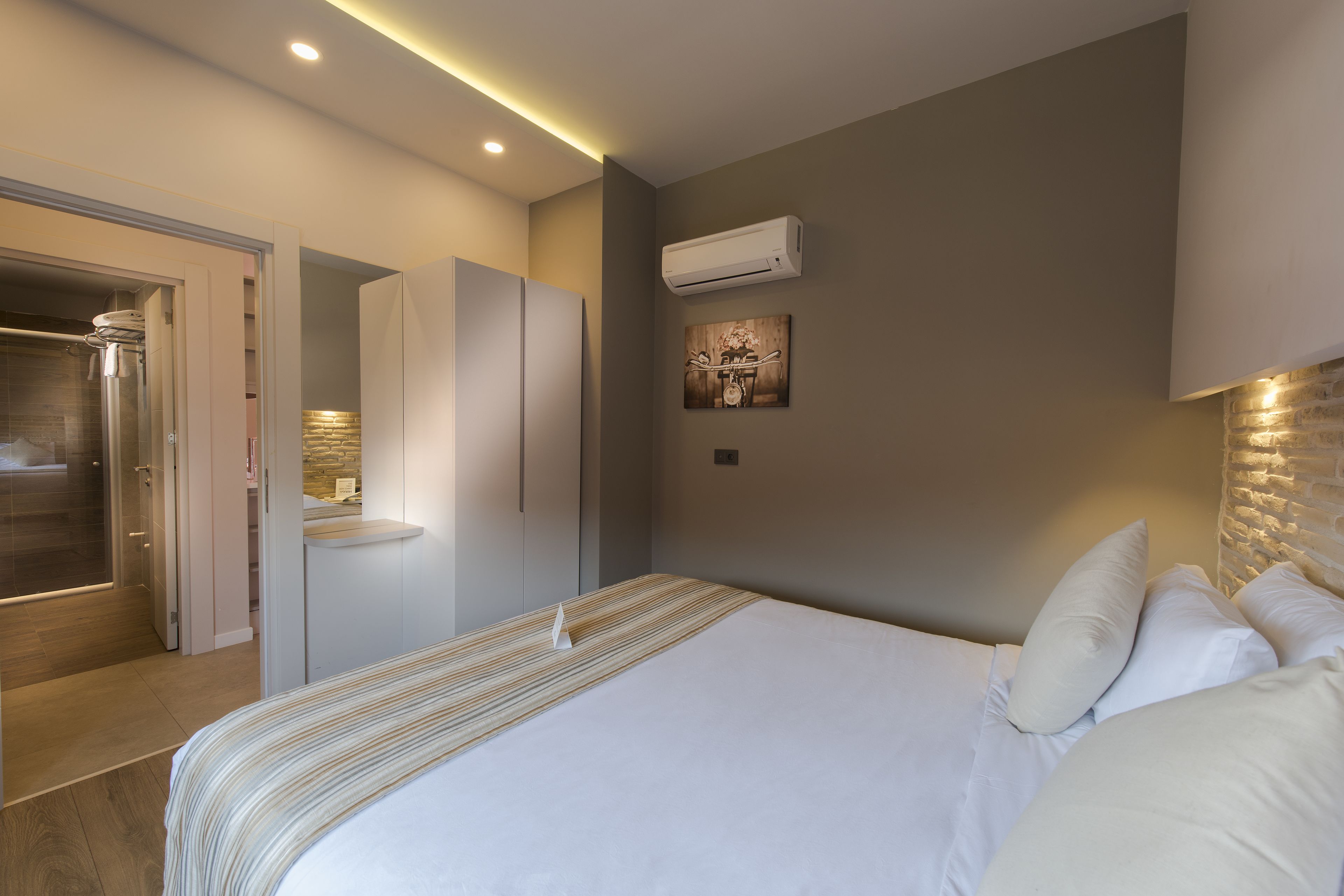 Terrace Suite | 1 quarto, cofre no quarto 