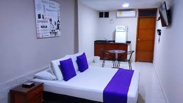 Quarto Duplo | Wi-fi grátis, roupa de cama fornecida