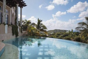 Villa (Inquire Today about last minute disco) | Exterior