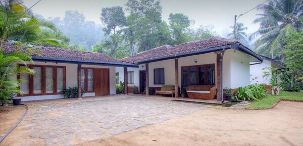 Clove Garden Hotel - Kandy