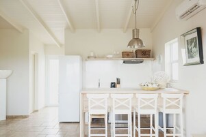 Apartamento, 2 quartos | Cozinha privada | Um frigorífico/congelador grande 