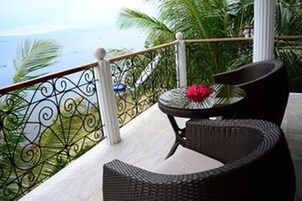 Quarto Duplo, 1 cama king-size, junto ao mar | Roupa de alta qualidade, minibar, cofre no quarto 