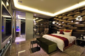 Quarto Premier | Roupa de alta qualidade, edredões de penas, cofre no quarto