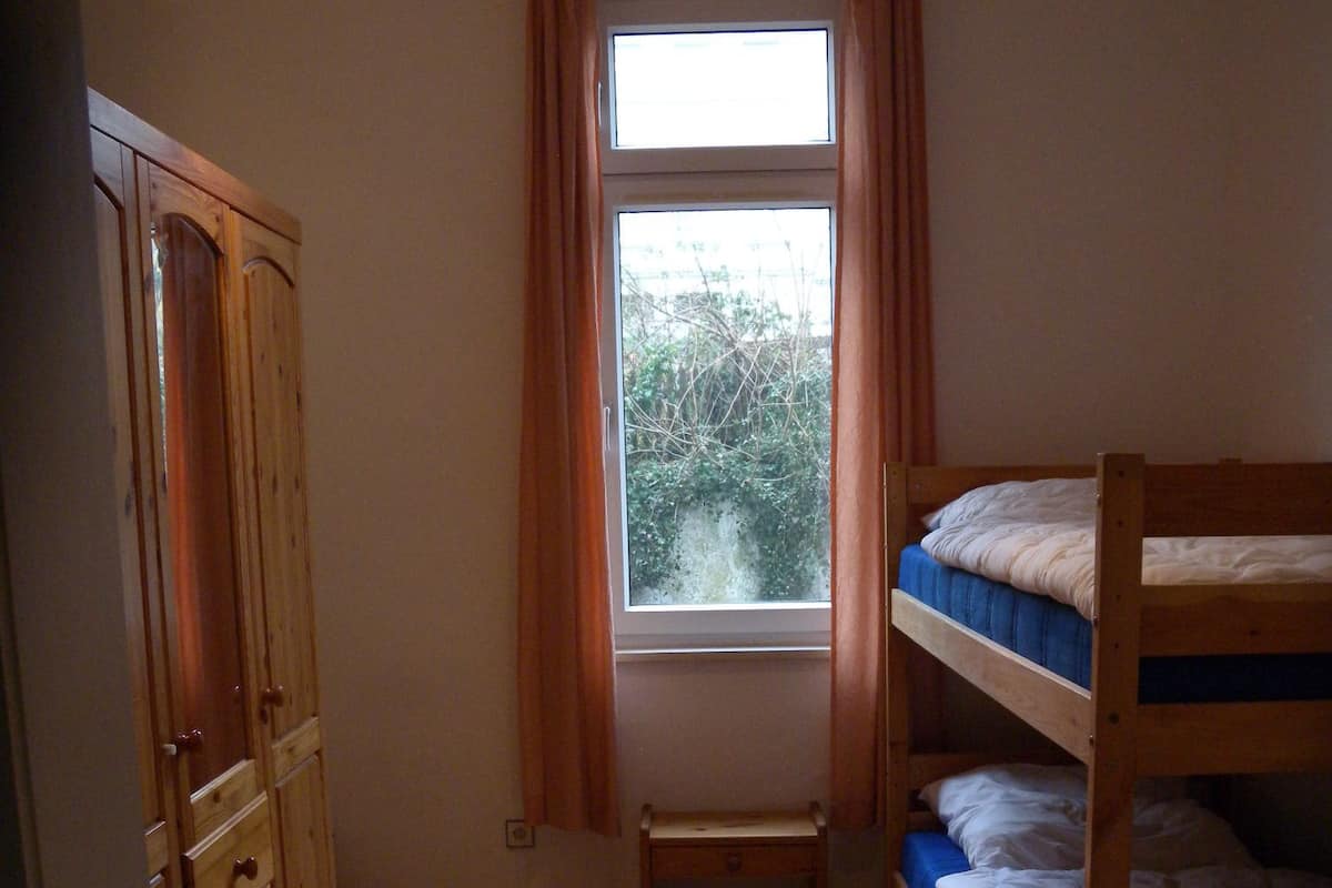 Quarto duplo, 1 quarto | Escrivaninha, Wi-Fi de cortesia, roupa de cama