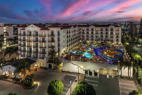 Courtyard By Marriott Anaheim Theme Park Entrance - Anaheim