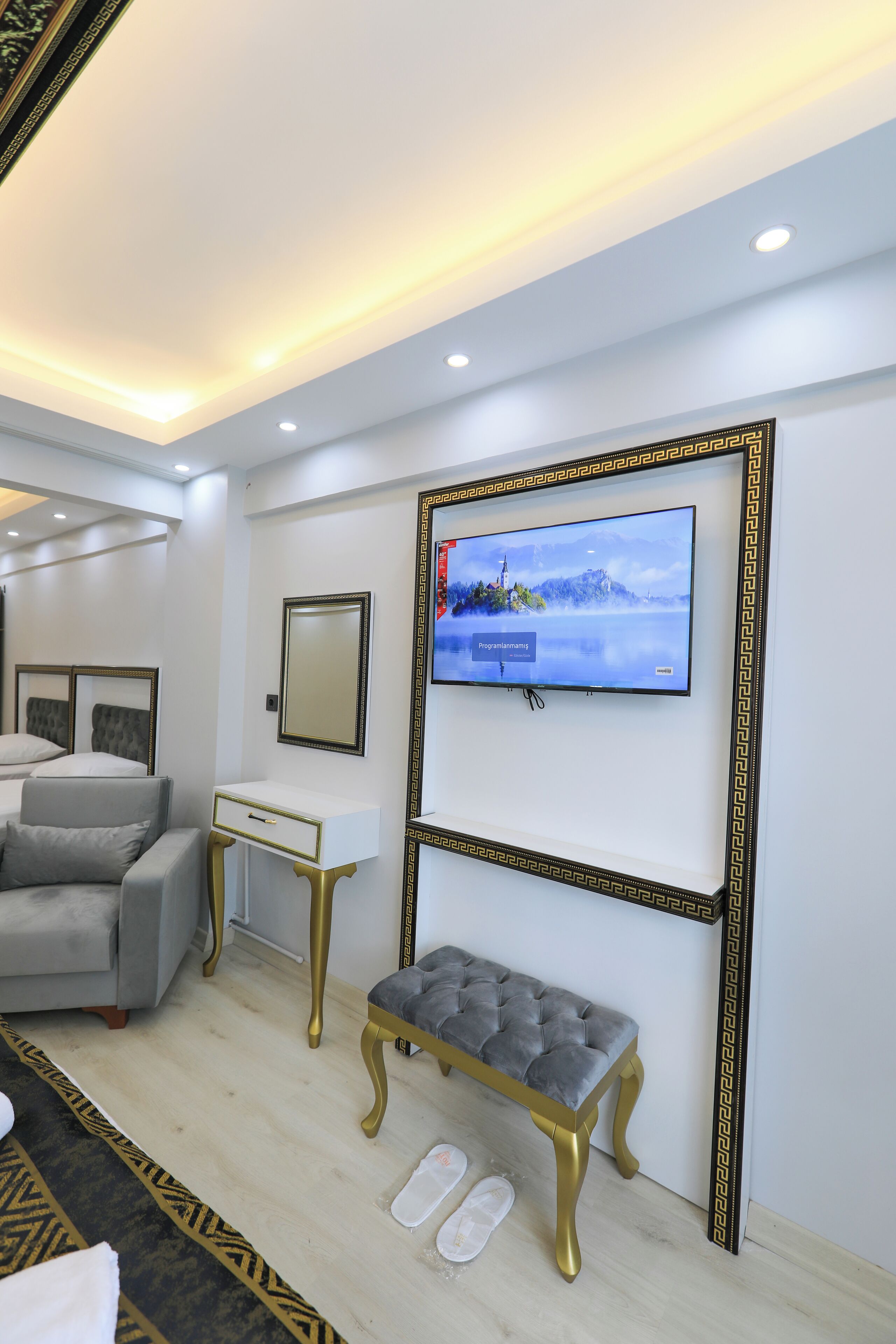 Ferro/tábua de engomar, Wi-fi grátis, roupa de cama fornecida 