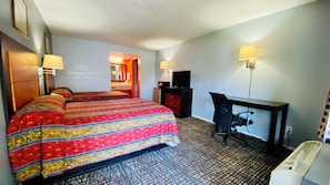 Quarto Standard, 2 camas de casal | Secretária, Wi-fi grátis, roupa de cama fornecida 